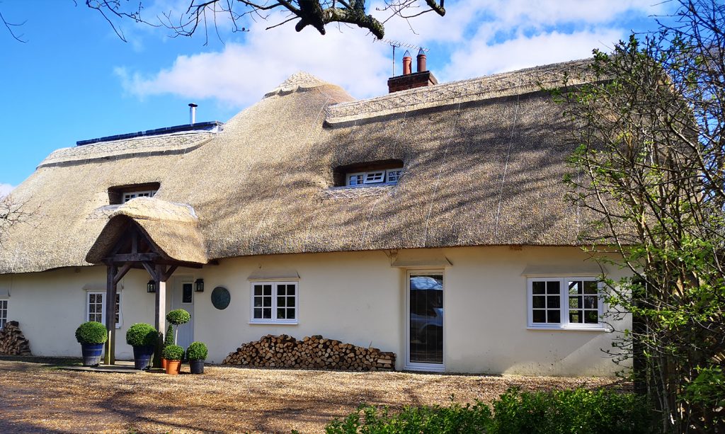New Forest Master Thatchers, Master Thatcher Near Me Salisbury, Dorset ...